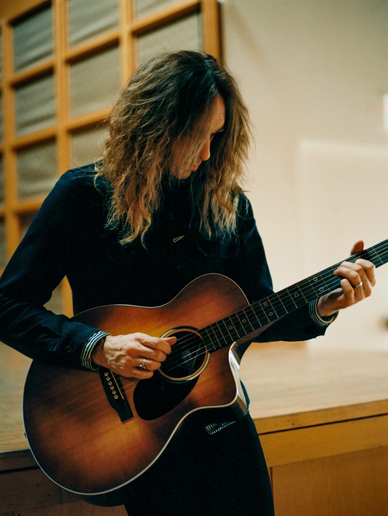 カナダのスーパー・ギタリスト、ニック・ジョンストン最新作リリース決定 | 100%Metal – metal100.com